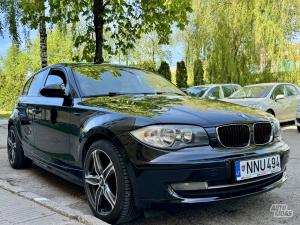 Black BMW 118 2010 in Vilnius, with an engine capacity of 2.00 L and mileage of 298 thousand km for 3850 €, photo 15 on AUTOMOTO.COM.LV