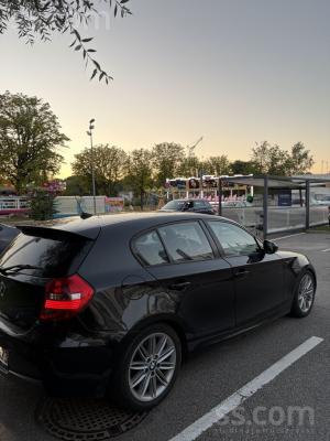 Melns BMW 118 2010 Rīga, ar dzinēja tilpumu 2.00 L un nobraukumu 300 tūkst. km par 3700 €, foto 4 vietnē AUTOMOTO.COM.LV