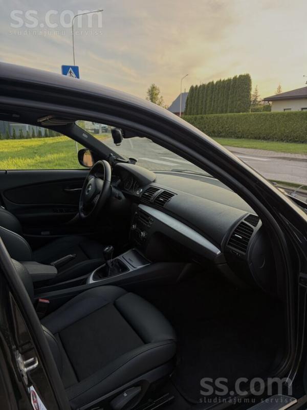 Melns BMW 118 2010 Rīga, ar dzinēja tilpumu 2.00 L un nobraukumu 300 tūkst. km par 3700 €, foto 9 vietnē AUTOMOTO.COM.LV