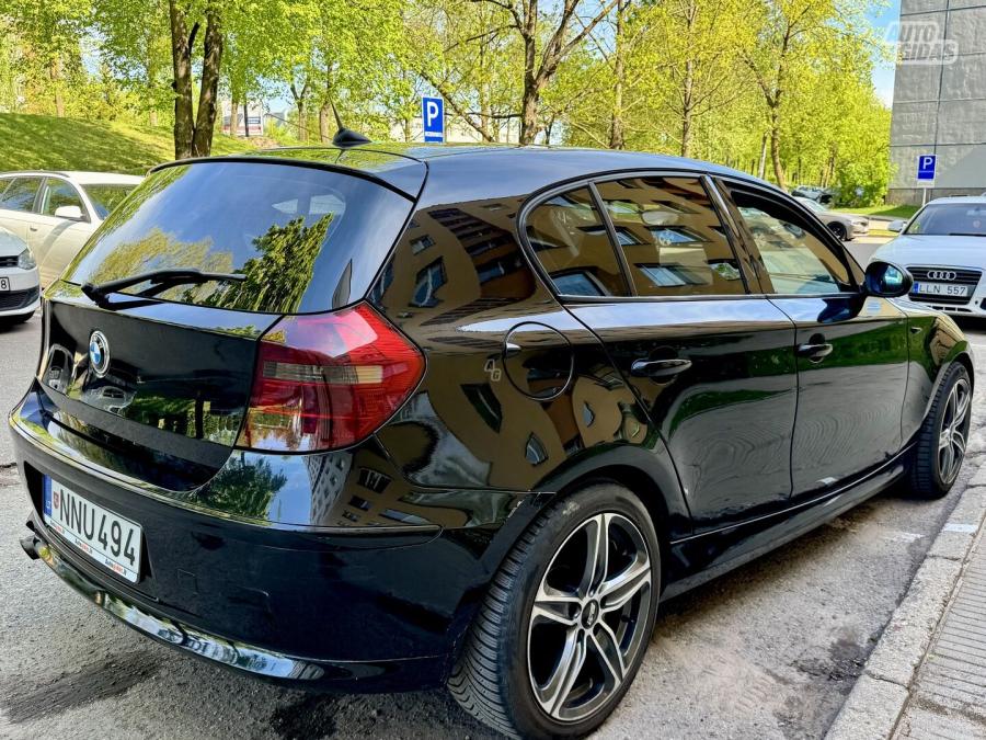 Melns BMW 118 2010 Viļņa, ar dzinēja tilpumu 2.00 L un nobraukumu 298 tūkst. km par 3799 €, foto 24 vietnē AUTOMOTO.COM.LV