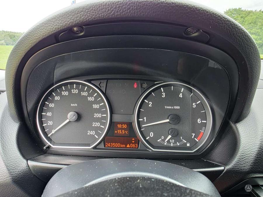 Черный БМВ 118 2010 в Тельшяй, объемом двигателя 2.00 л и пробегом 243 тыс. км за 3650 €, фото 29 на AUTOMOTO.COM.LV
