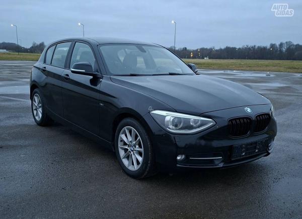 Melns BMW 118 2011 Kauņa, ar dzinēja tilpumu 2.00 L un nobraukumu 200 tūkst. km par 5100 €, foto 3 vietnē AUTOMOTO.COM.LV