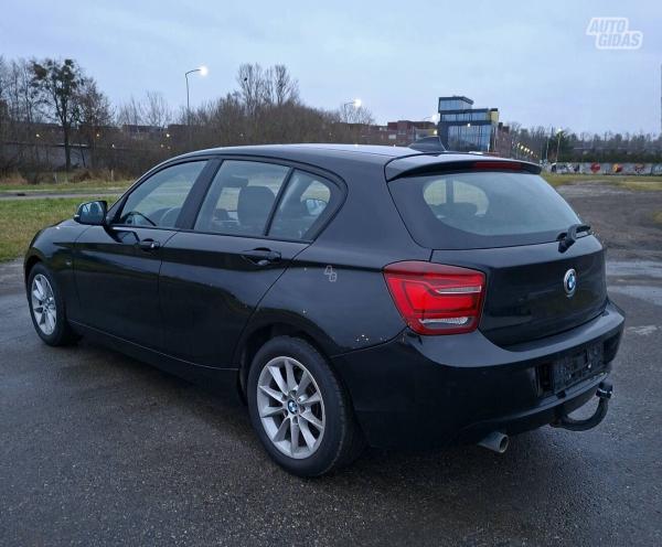 Melns BMW 118 2011 Kauņa, ar dzinēja tilpumu 2.00 L un nobraukumu 200 tūkst. km par 5100 €, foto 8 vietnē AUTOMOTO.COM.LV