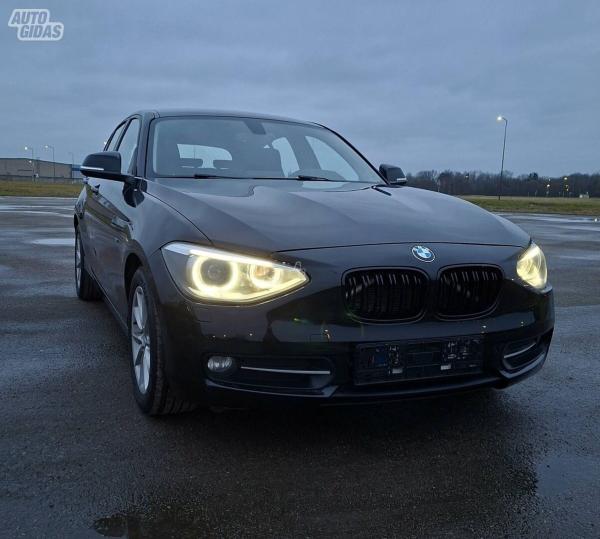 Melns BMW 118 2011 Kauņa, ar dzinēja tilpumu 2.00 L un nobraukumu 200 tūkst. km par 5100 €, foto 10 vietnē AUTOMOTO.COM.LV
