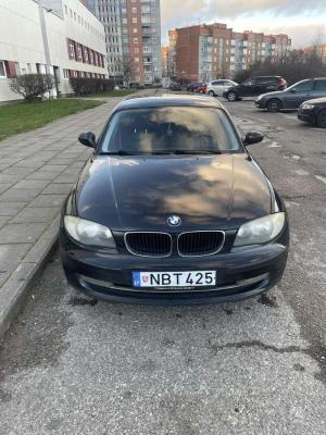 Melns BMW 118 2011 Klaipėda, ar dzinēja tilpumu 2.00 L un nobraukumu 300 tūkst. km par 2300 €, foto 2 vietnē AUTOMOTO.COM.LV
