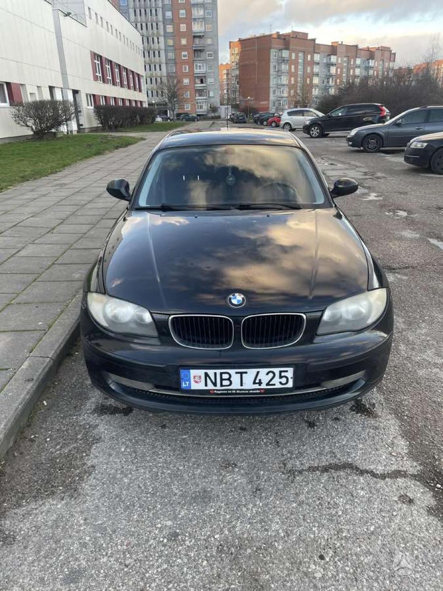 Melns BMW 118 2011 Klaipėda, ar dzinēja tilpumu 2.00 L un nobraukumu 300 tūkst. km par 2300 €, foto 2 vietnē AUTOMOTO.COM.LV