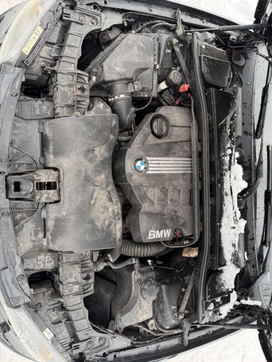 Black BMW 118 2011 in Kaunas, with an engine capacity of 2.00 L and mileage of 352 thousand km for 2800 €, photo 18 on AUTOMOTO.COM.LV