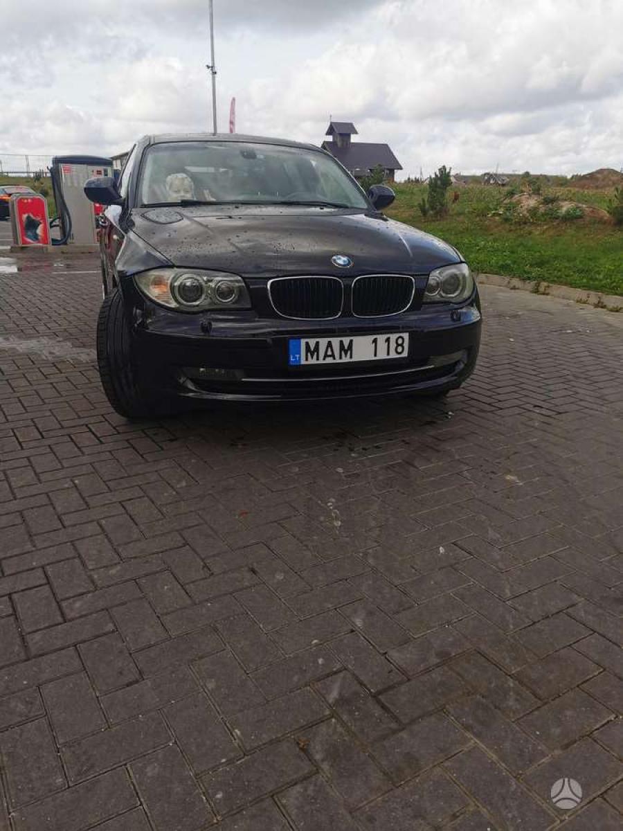 Melns BMW 118 2011 Marijampole, ar dzinēja tilpumu 2.00 L un nobraukumu 340 tūkst. km par 3600 €, foto 1 vietnē AUTOMOTO.COM.LV