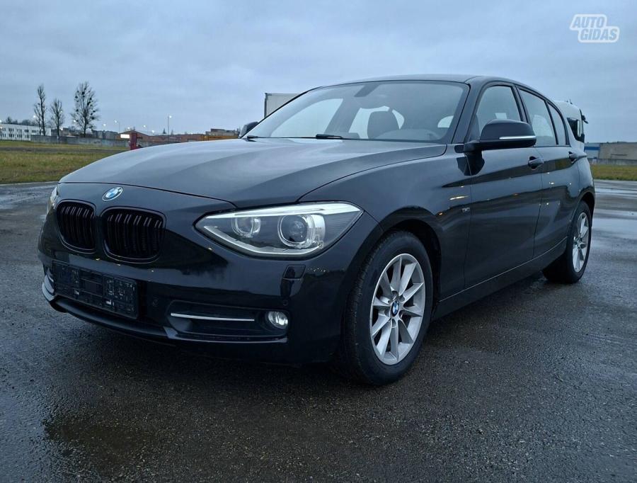 Black BMW 118 2011 in Kaunas, with an engine capacity of 2.00 L and mileage of 200 thousand km for 5100 €, photo 3 on AUTOMOTO.COM.LV