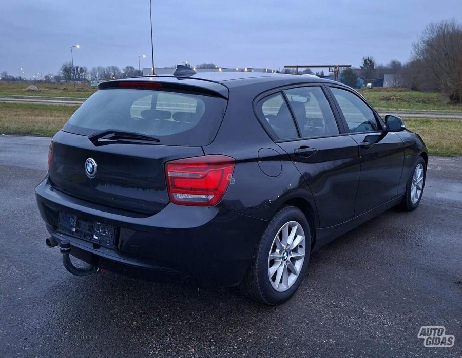 Black BMW 118 2011 in Kaunas, with an engine capacity of 2.00 L and mileage of 200 thousand km for 5100 €, photo 7 on AUTOMOTO.COM.LV