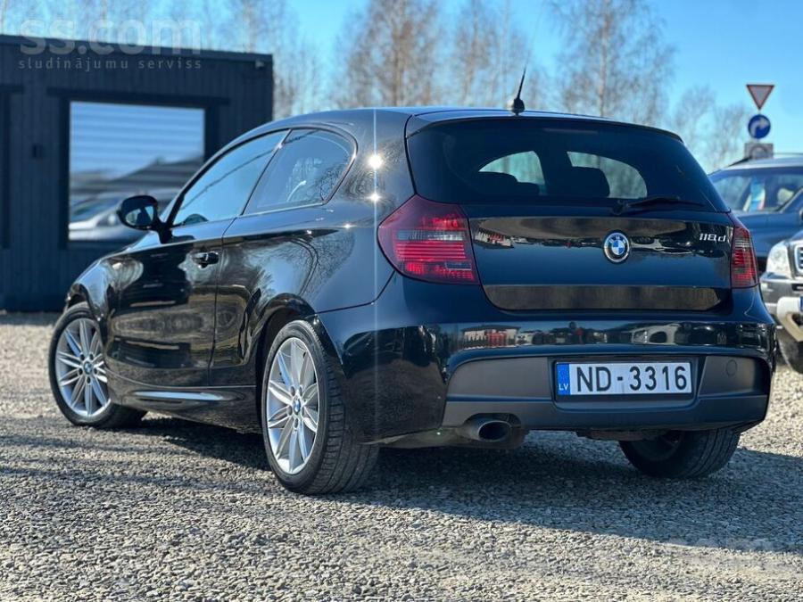 Melns BMW 118 2011 Jelgava, ar dzinēja tilpumu 2.00 L un nobraukumu 0 tūkst. km par 5200 €, foto 3 vietnē AUTOMOTO.COM.LV