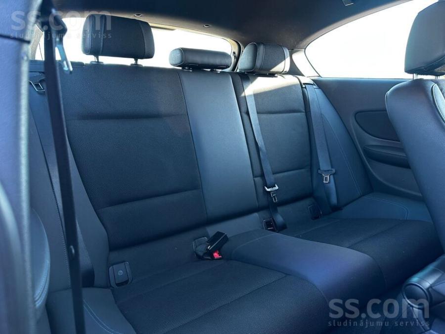 Melns BMW 118 2011 Jelgava, ar dzinēja tilpumu 2.00 L un nobraukumu 0 tūkst. km par 5200 €, foto 12 vietnē AUTOMOTO.COM.LV
