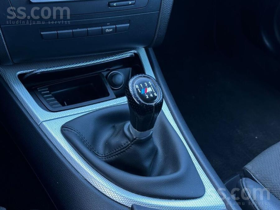 Melns BMW 118 2011 Jelgava, ar dzinēja tilpumu 2.00 L un nobraukumu 0 tūkst. km par 5200 €, foto 22 vietnē AUTOMOTO.COM.LV