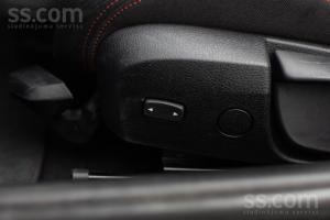 Black BMW 118 2011 in Riga, with an engine capacity of 2.00 L and mileage of 325 thousand km for 6290 €, photo 14 on AUTOMOTO.COM.LV