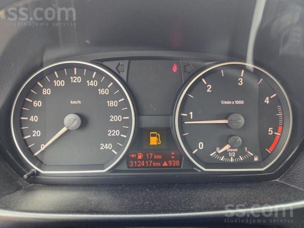 Melns BMW 118 2011 Jelgava, ar dzinēja tilpumu 2.00 L un nobraukumu 0 tūkst. km par 4500 €, foto 10 vietnē AUTOMOTO.COM.LV