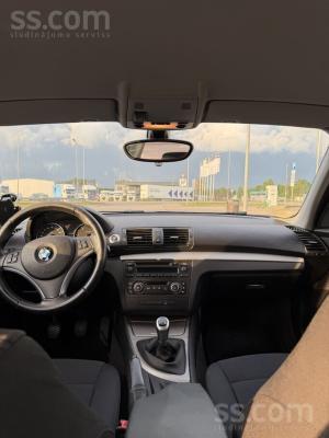 Melns BMW 118 2011 Rīga, ar dzinēja tilpumu 2.00 L un nobraukumu 327 tūkst. km par 4100 €, foto 5 vietnē AUTOMOTO.COM.LV