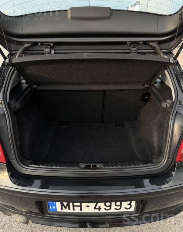 Melns BMW 118 2011 Rīga, ar dzinēja tilpumu 2.00 L un nobraukumu 327 tūkst. km par 4100 €, foto 8 vietnē AUTOMOTO.COM.LV