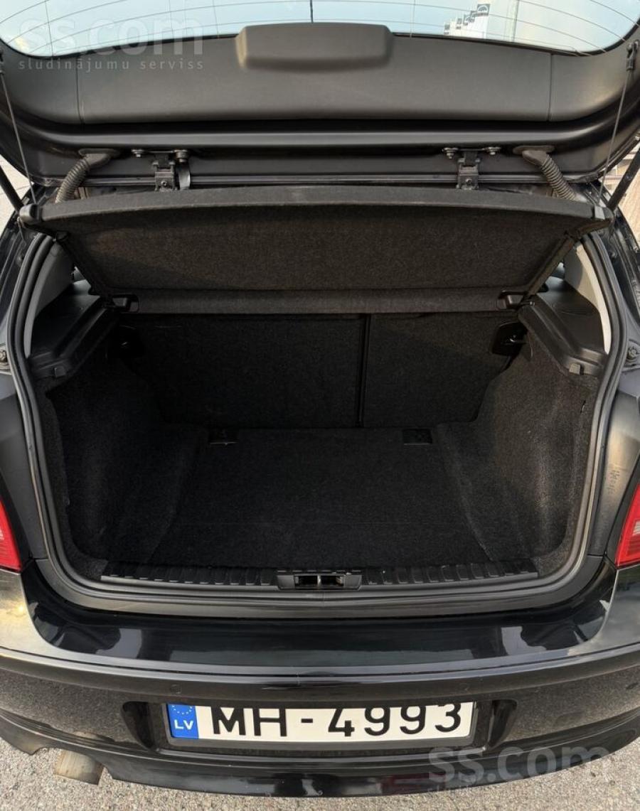 Melns BMW 118 2011 Rīga, ar dzinēja tilpumu 2.00 L un nobraukumu 327 tūkst. km par 4100 €, foto 9 vietnē AUTOMOTO.COM.LV