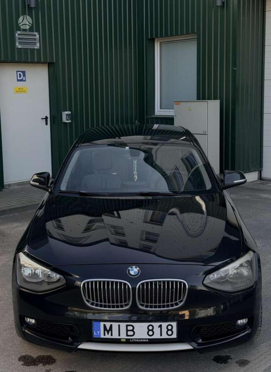Melns BMW 118 2011 Viļņa, ar dzinēja tilpumu 2.00 L un nobraukumu 310 tūkst. km par 6000 €, foto 3 vietnē AUTOMOTO.COM.LV