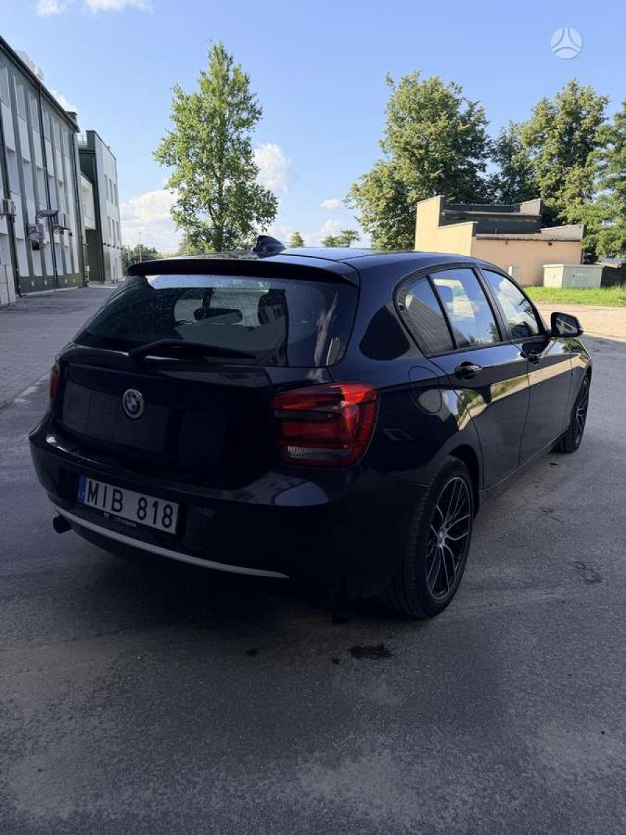Melns BMW 118 2011 Viļņa, ar dzinēja tilpumu 2.00 L un nobraukumu 310 tūkst. km par 6000 €, foto 7 vietnē AUTOMOTO.COM.LV