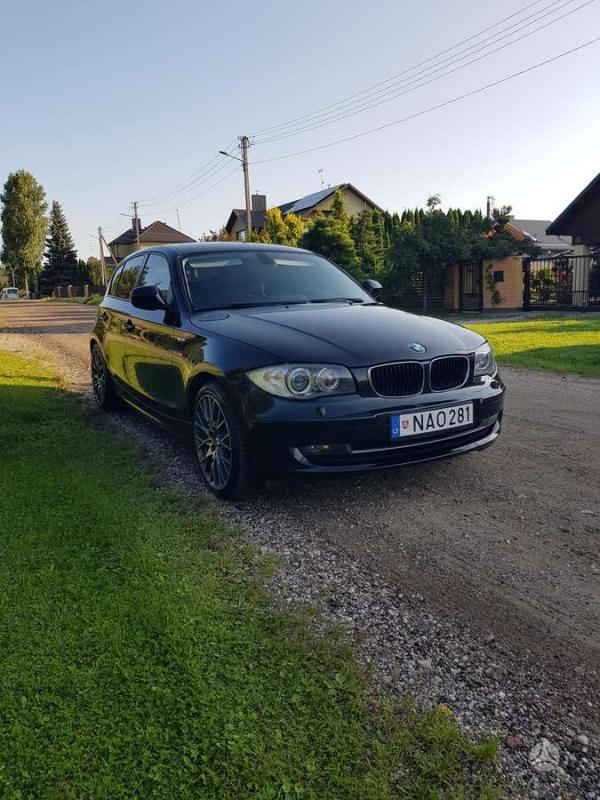 Melns BMW 118 2011 Kauņa, ar dzinēja tilpumu 2.00 L un nobraukumu 259 tūkst. km par 4400 €, foto 6 vietnē AUTOMOTO.COM.LV