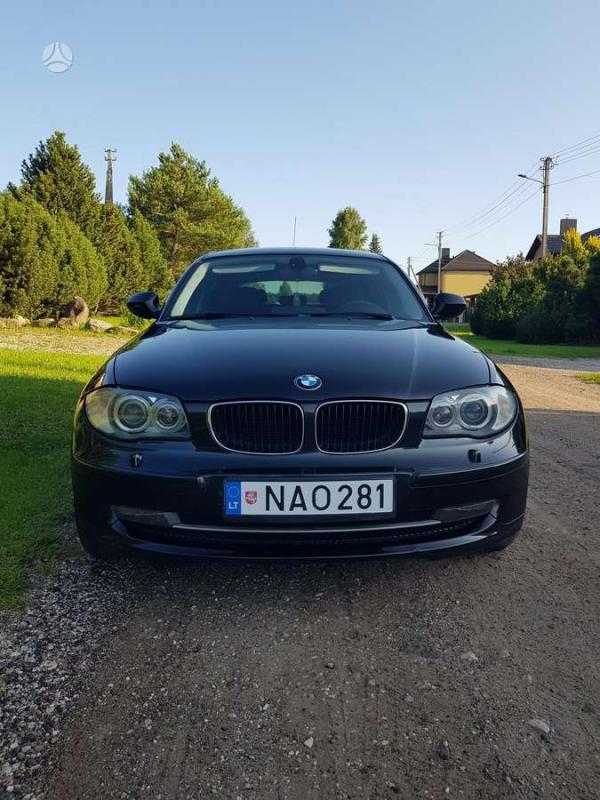 Melns BMW 118 2011 Kauņa, ar dzinēja tilpumu 2.00 L un nobraukumu 259 tūkst. km par 4400 €, foto 7 vietnē AUTOMOTO.COM.LV