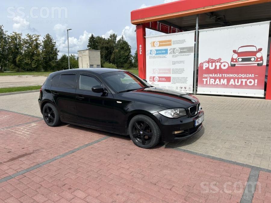 Melns BMW 118 2011 Jelgava, ar dzinēja tilpumu 2.00 L un nobraukumu 261 tūkst. km par 3000 €, foto 5 vietnē AUTOMOTO.COM.LV