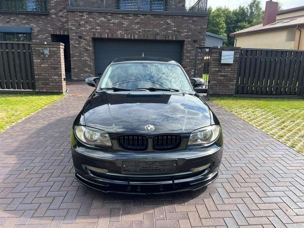 BMW 118 2011 Šauļi vietnē Melns BMW 118 2011 Šauļi, ar dzinēja tilpumu 2.00 L un nobraukumu 241 tūkst. km par 4450 €, foto 4 vietnē AUTOMOTO.COM.LV