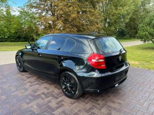 Melns BMW 118 2011 Šauļi, ar dzinēja tilpumu 2.00 L un nobraukumu 241 tūkst. km par 4450 €, foto 9 vietnē AUTOMOTO.COM.LV
