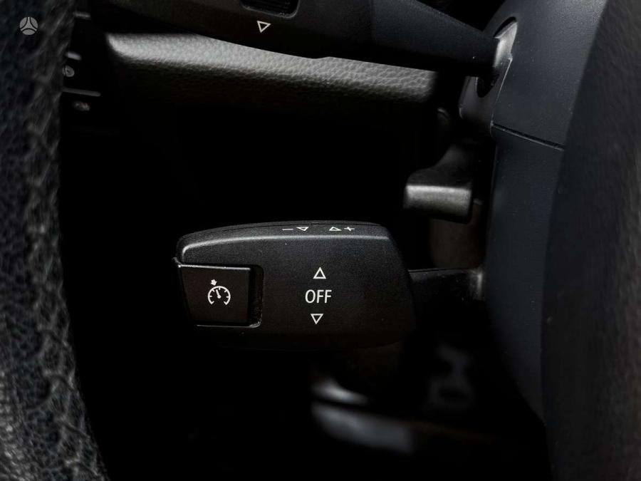 Melns BMW 118 2011 Viļņa, ar dzinēja tilpumu 2.00 L un nobraukumu 328 tūkst. km par 3600 €, foto 25 vietnē AUTOMOTO.COM.LV