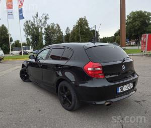 Melns BMW 118 2011 Jelgava, ar dzinēja tilpumu 2.00 L un nobraukumu 261 tūkst. km par 3500 €, foto 5 vietnē AUTOMOTO.COM.LV