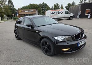 Melns BMW 118 2011 Jelgava, ar dzinēja tilpumu 2.00 L un nobraukumu 261 tūkst. km par 3500 €, foto 7 vietnē AUTOMOTO.COM.LV