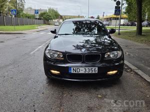 Melns BMW 118 2011 Jelgava, ar dzinēja tilpumu 2.00 L un nobraukumu 261 tūkst. km par 3500 €, foto 19 vietnē AUTOMOTO.COM.LV