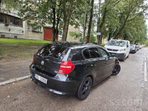 Melns BMW 118 2011 Jelgava, ar dzinēja tilpumu 2.00 L un nobraukumu 261 tūkst. km par 3500 €, foto 24 vietnē AUTOMOTO.COM.LV