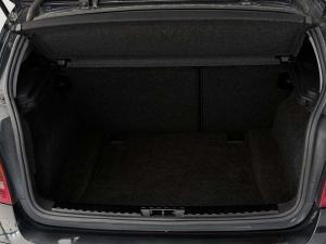 Melns BMW 118 2011 Viļņa, ar dzinēja tilpumu 2.00 L un nobraukumu 328 tūkst. km par 3400 €, foto 13 vietnē AUTOMOTO.COM.LV
