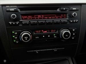 Melns BMW 118 2011 Viļņa, ar dzinēja tilpumu 2.00 L un nobraukumu 328 tūkst. km par 3400 €, foto 22 vietnē AUTOMOTO.COM.LV