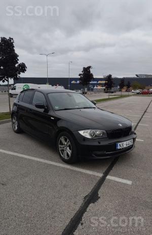 Black BMW 118 2011 in Riga, with an engine capacity of 2.00 L and mileage of 345 thousand km for 2900 €, photo  on AUTOMOTO.COM.LV
