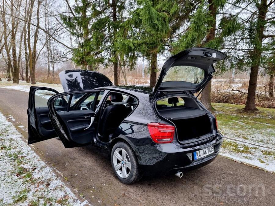 Black BMW 118 2012 in Riga, with an engine capacity of 1.80 L and mileage of 235 thousand km for 7200 €, photo 10 on AUTOMOTO.COM.LV