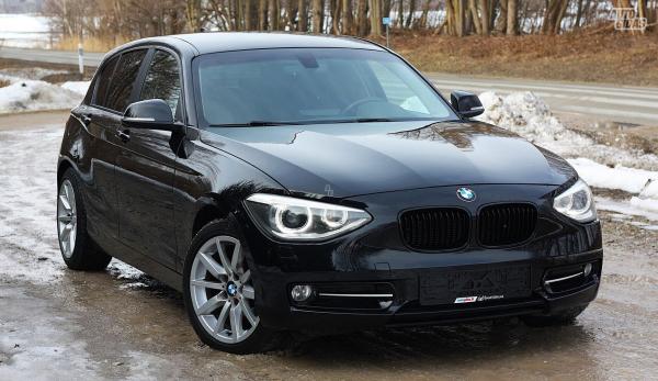 Melns BMW 118 2012 Petrikaičiai, ar dzinēja tilpumu 2.00 L un nobraukumu 139 tūkst. km par 8499 €, foto 5 vietnē AUTOMOTO.COM.LV