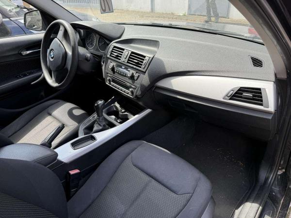 Melns BMW 118 2012 Šauļi, ar dzinēja tilpumu 2.00 L un nobraukumu 227 tūkst. km par 3450 €, foto 6 vietnē AUTOMOTO.COM.LV