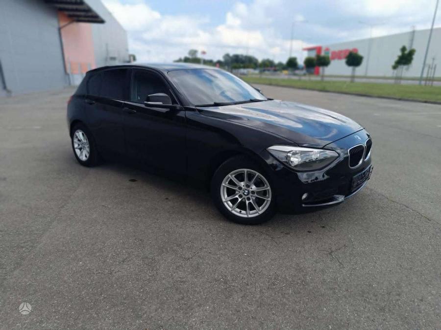 Melns BMW 118 2012 Panevēža, ar dzinēja tilpumu 2.00 L un nobraukumu 248 tūkst. km par 5850 €, foto 3 vietnē AUTOMOTO.COM.LV