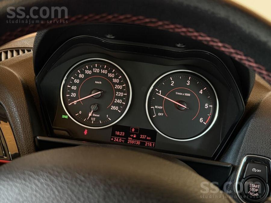 Melns BMW 118 2012 Tukums, ar dzinēja tilpumu 2.00 L un nobraukumu 259 tūkst. km par 6300 €, foto 13 vietnē AUTOMOTO.COM.LV