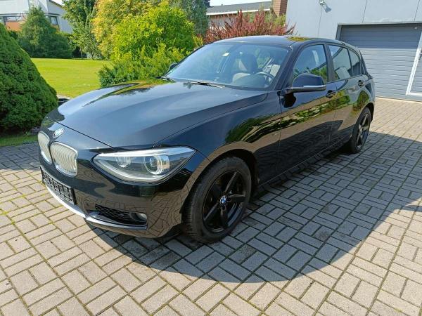 Melns BMW 118 2012 Viļņa, ar dzinēja tilpumu 2.00 L un nobraukumu 184 tūkst. km par 5900 €, foto 2 vietnē AUTOMOTO.COM.LV
