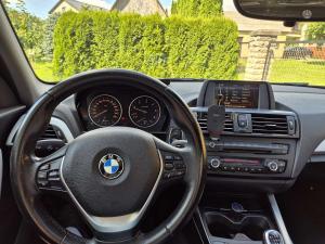 Black BMW 118 2012 in Vilnius, with an engine capacity of 2.00 L and mileage of 280 thousand km for 5500 €, photo 4 on AUTOMOTO.COM.LV