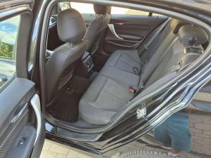 Black BMW 118 2012 in Vilnius, with an engine capacity of 2.00 L and mileage of 280 thousand km for 5500 €, photo 8 on AUTOMOTO.COM.LV
