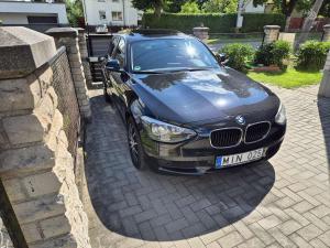 Black BMW 118 2012 in Vilnius, with an engine capacity of 2.00 L and mileage of 280 thousand km for 5500 €, photo 10 on AUTOMOTO.COM.LV