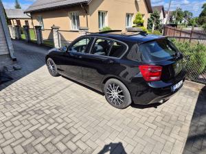 Black BMW 118 2012 in Vilnius, with an engine capacity of 2.00 L and mileage of 280 thousand km for 5500 €, photo 13 on AUTOMOTO.COM.LV