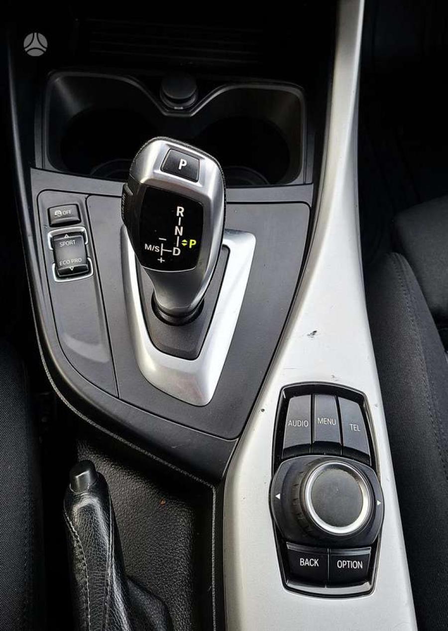 Melns BMW 118 2012 Kretinga, ar dzinēja tilpumu 2.00 L un nobraukumu 139 tūkst. km par 7499 €, foto 23 vietnē AUTOMOTO.COM.LV