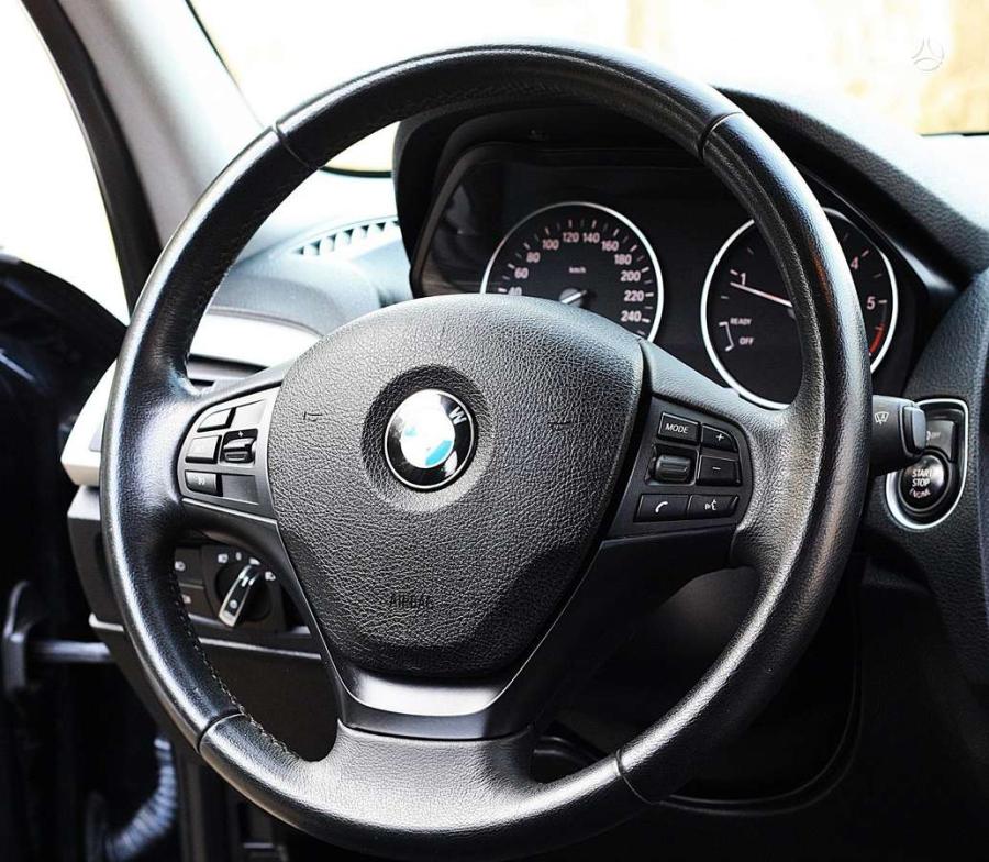 Melns BMW 118 2012 Kretinga, ar dzinēja tilpumu 2.00 L un nobraukumu 139 tūkst. km par 7499 €, foto 26 vietnē AUTOMOTO.COM.LV