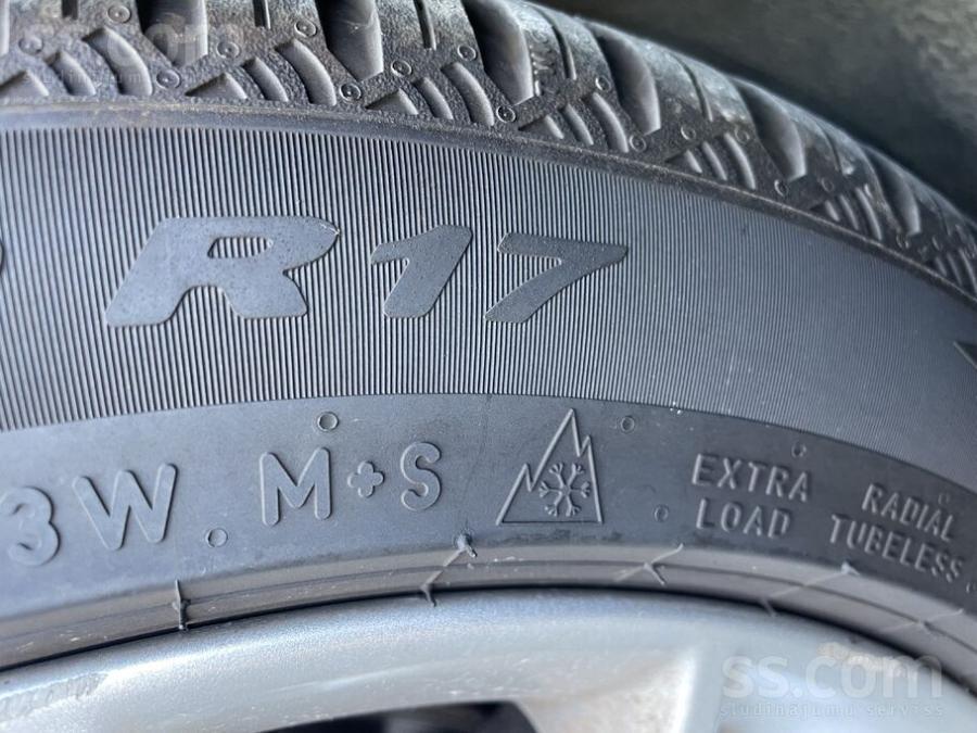 Melns BMW 118 2012 Rīga, ar dzinēja tilpumu 2.00 L un nobraukumu 269 tūkst. km par 5850 €, foto 31 vietnē AUTOMOTO.COM.LV
